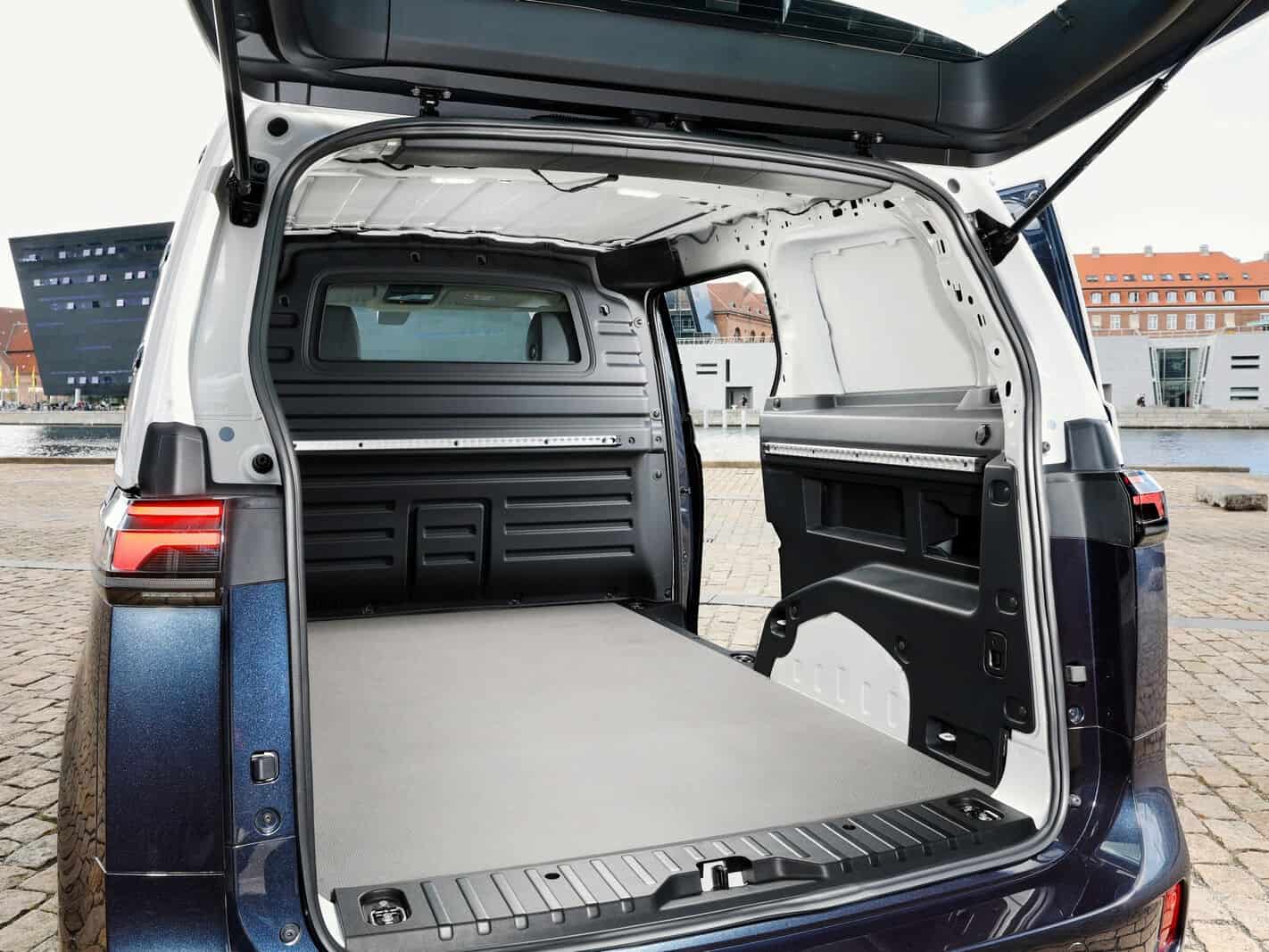 Elektrisk Volkswagen kåret som årets varebil i Europa - Autocentralen